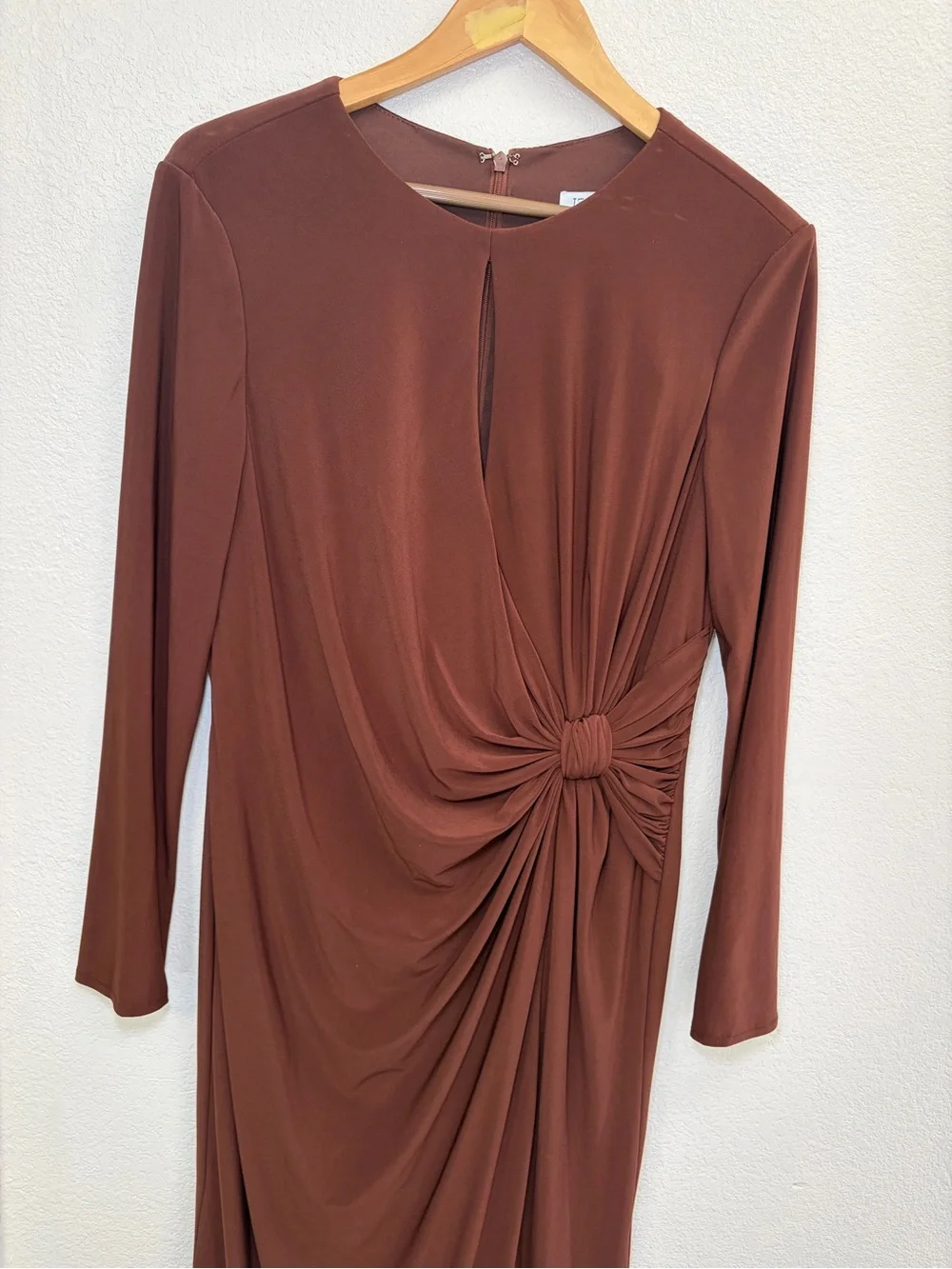 Ieena For Mac Duggal | Dresses | Ieena For Mac Duggal Keyhole Draped ...